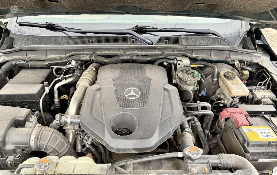 Green Mercedes-Benz X 250 2018 in Vilnius, with an engine capacity of 2.30 L and mileage of 205 thousand km for 21900 €, photo 27 on AUTOMOTO.COM.LV