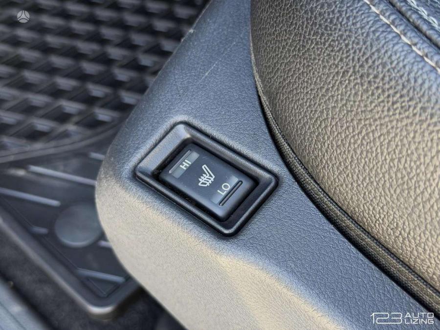 Pelēks Mercedes-Benz X 250 2018 Tauragė, ar dzinēja tilpumu 2.30 L un nobraukumu 209 tūkst. km par 21500 €, foto 28 vietnē AUTOMOTO.COM.LV