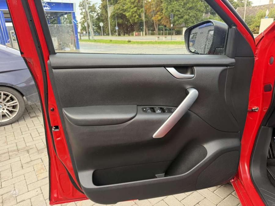 Sarkans Mercedes-Benz X 250 2017 Tauragė, ar dzinēja tilpumu 2.30 L un nobraukumu 294 tūkst. km par 17908 €, foto 15 vietnē AUTOMOTO.COM.LV