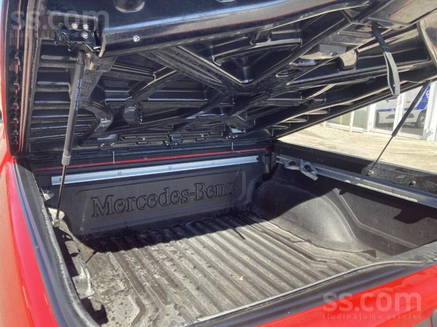 Sarkans Mercedes-Benz X 250 2018 Ventspils, ar dzinēja tilpumu 2.50 L un nobraukumu 127 tūkst. km par 40000 €, foto 4 vietnē AUTOMOTO.COM.LV
