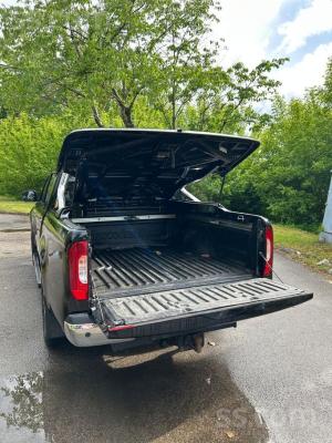 Black Mercedes-Benz X 350 2019 in Riga, with an engine capacity of 2.90 L and mileage of 161 thousand km for 34000 €, photo 5 on AUTOMOTO.COM.LV
