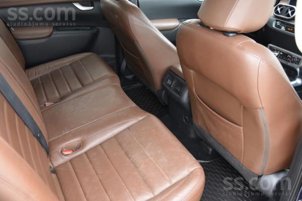 Blue Mercedes-Benz X 350 2019 in Riga, with an engine capacity of 3.00 L and mileage of 152 thousand km for 34900 €, photo 8 on AUTOMOTO.COM.LV
