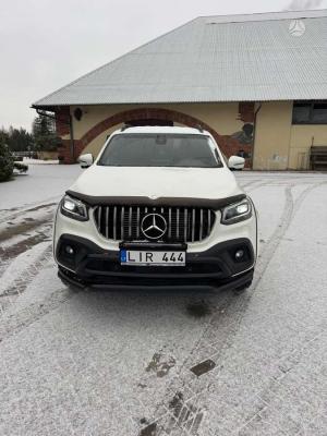 White Mercedes-Benz X 350 2019 in Joniskis, with an engine capacity of 2.99 L and mileage of 190 thousand km for 35500 €, photo 6 on AUTOMOTO.COM.LV
