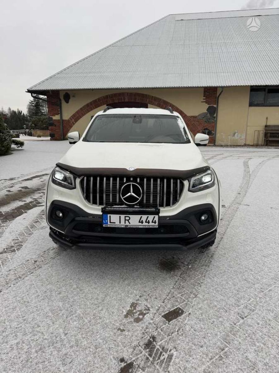 White Mercedes-Benz X 350 2019 in Joniskis, with an engine capacity of 2.99 L and mileage of 190 thousand km for 35500 €, photo 6 on AUTOMOTO.COM.LV