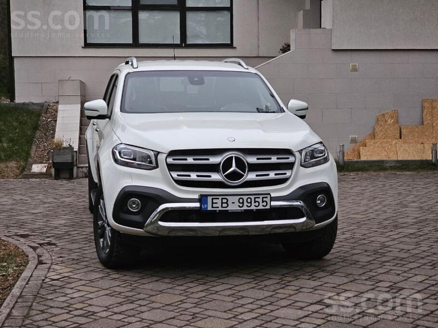 White Mercedes-Benz X 350 2019 in Riga, with an engine capacity of 3.00 L and mileage of 162 thousand km for 25000 €, photo 1 on AUTOMOTO.COM.LV