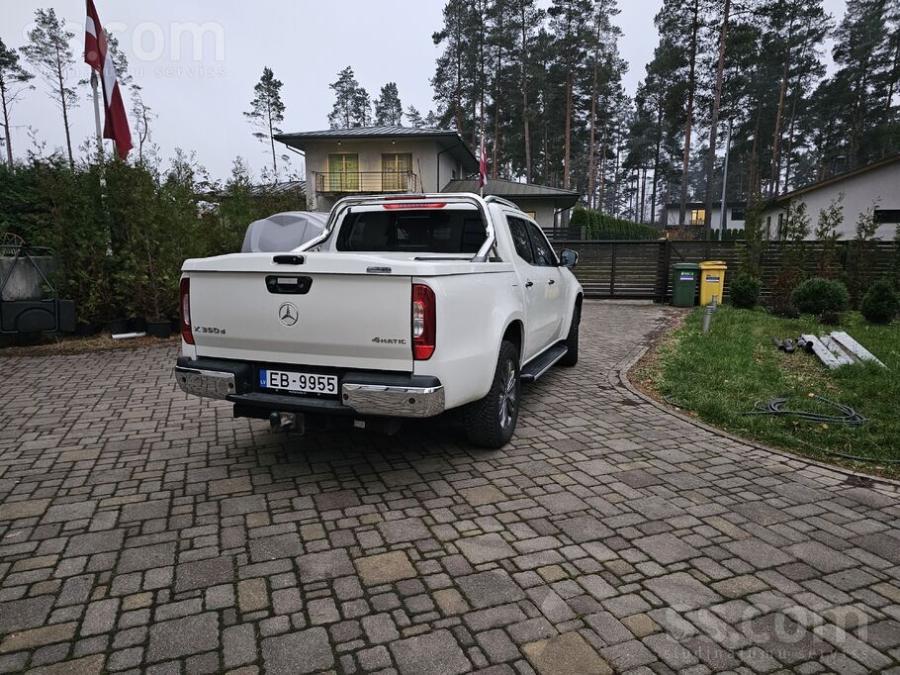 White Mercedes-Benz X 350 2019 in Riga, with an engine capacity of 3.00 L and mileage of 162 thousand km for 25000 €, photo 4 on AUTOMOTO.COM.LV