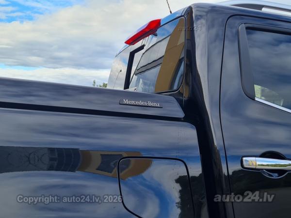 Melns Mercedes-Benz X-Class 2019 Tallina, ar dzinēja tilpumu 2.30 L un nobraukumu 228 tūkst. km par 26000 €, foto 4 vietnē AUTOMOTO.COM.LV