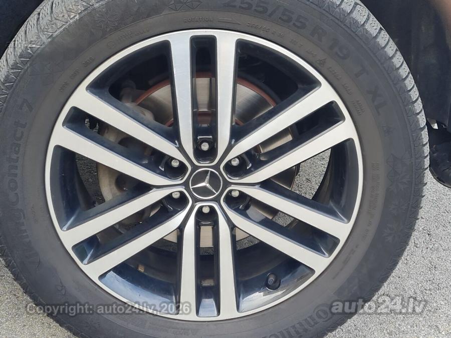 Черный Мерседес X-Class 2019 в Таллин, объемом двигателя 2.30 л и пробегом 228 тыс. км за 26000 €, фото 8 на AUTOMOTO.COM.LV