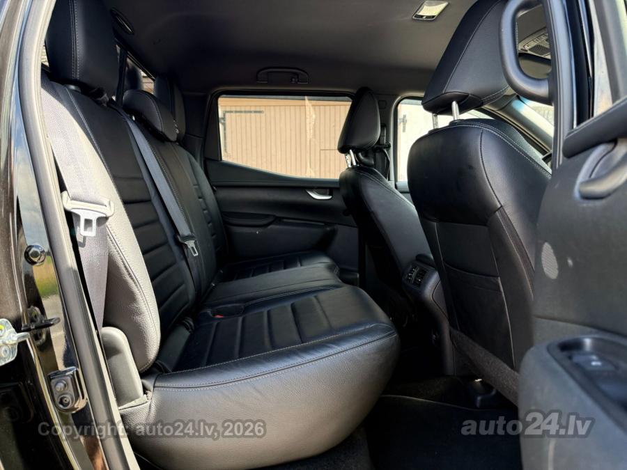 Melns Mercedes-Benz X-Class 2019 Tallina, ar dzinēja tilpumu 3.00 L un nobraukumu 136 tūkst. km par 36900 €, foto 12 vietnē AUTOMOTO.COM.LV