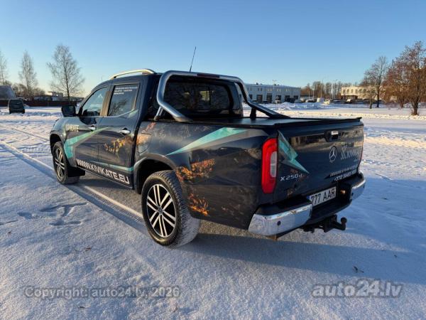 Blue Mercedes-Benz X-Class 2018 in Tartu, with an engine capacity of 2.30 L and mileage of 172 thousand km for 28900 €, photo 5 on AUTOMOTO.COM.LV