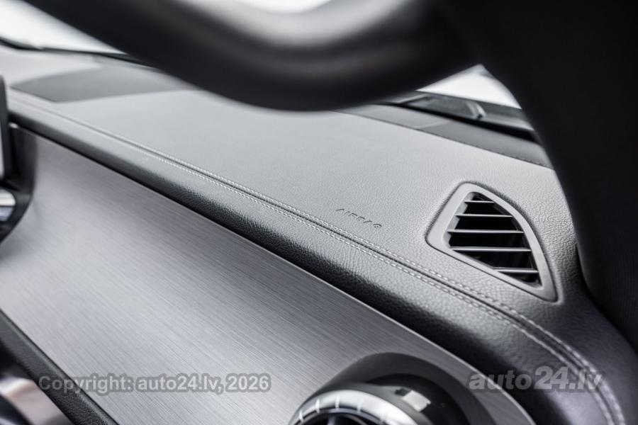 Белый Мерседес X-Class 2019 в Таллин, объемом двигателя 3.00 л и пробегом 164 тыс. км за 32000 €, фото 29 на AUTOMOTO.COM.LV
