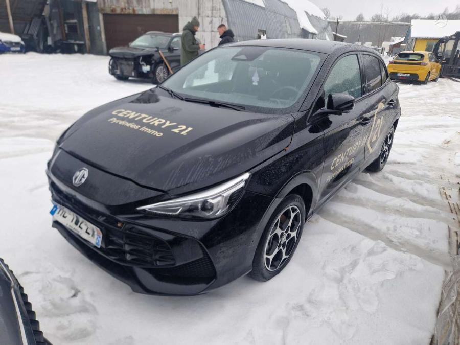 Black MG 3 2025 in Kaunas, with an engine capacity of 1.50 L and mileage of 15 thousand km for 7500 €, photo 1 on AUTOMOTO.COM.LV