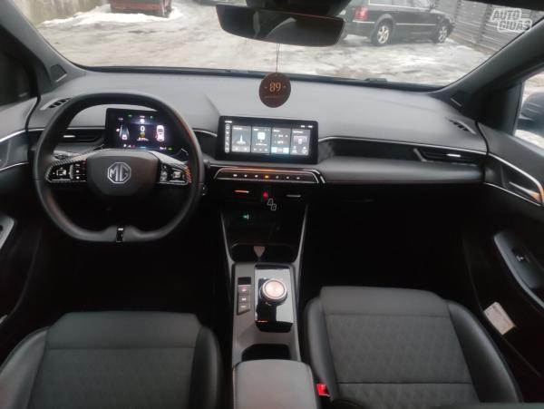 Pelēks MG 3 2024 Alīta, ar dzinēja tilpumu 1.50 L un nobraukumu 11 tūkst. km par 14400 €, foto 5 vietnē AUTOMOTO.COM.LV