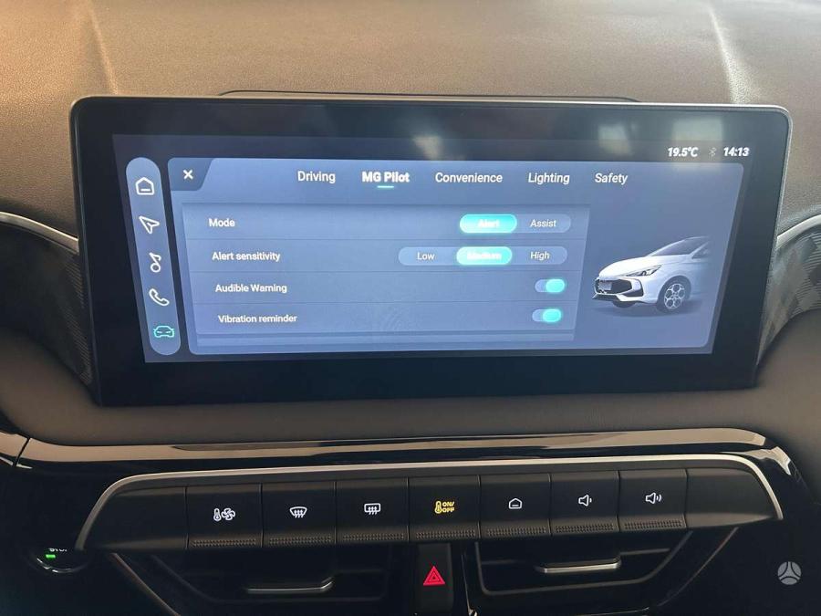 Pelēks MG 3 2025 Šauļi, ar dzinēja tilpumu 1.49 L un nobraukumu 0 tūkst. km par 20500 €, foto 24 vietnē AUTOMOTO.COM.LV