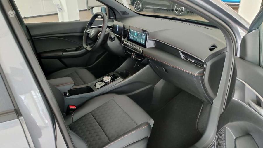 Pelēks MG 3 2026 Šauļi, ar dzinēja tilpumu 1.49 L un nobraukumu 5 tūkst. km par 23780 €, foto 7 vietnē AUTOMOTO.COM.LV