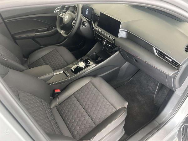Pelēks MG 3 2026 Šauļi, ar dzinēja tilpumu 1.49 L un nobraukumu 66 tūkst. km par 23000 €, foto 9 vietnē AUTOMOTO.COM.LV