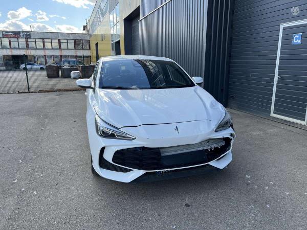 White MG 3 2024 in Alytus, with an engine capacity of 1.50 L and mileage of 17 thousand km for 6500 €, photo 2 on AUTOMOTO.COM.LV