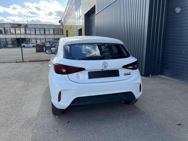 White MG 3 2024 in Alytus, with an engine capacity of 1.50 L and mileage of 17 thousand km for 6500 €, photo 9 on AUTOMOTO.COM.LV