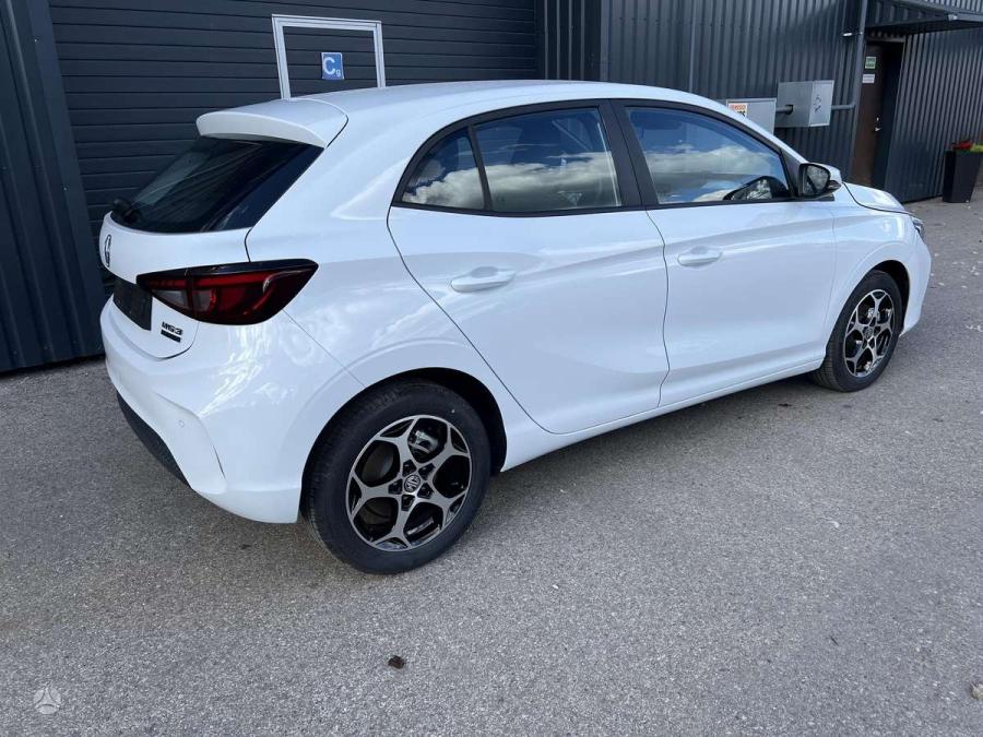Balts MG 3 2024 Alīta, ar dzinēja tilpumu 1.50 L un nobraukumu 17 tūkst. km par 6400 €, foto 7 vietnē AUTOMOTO.COM.LV