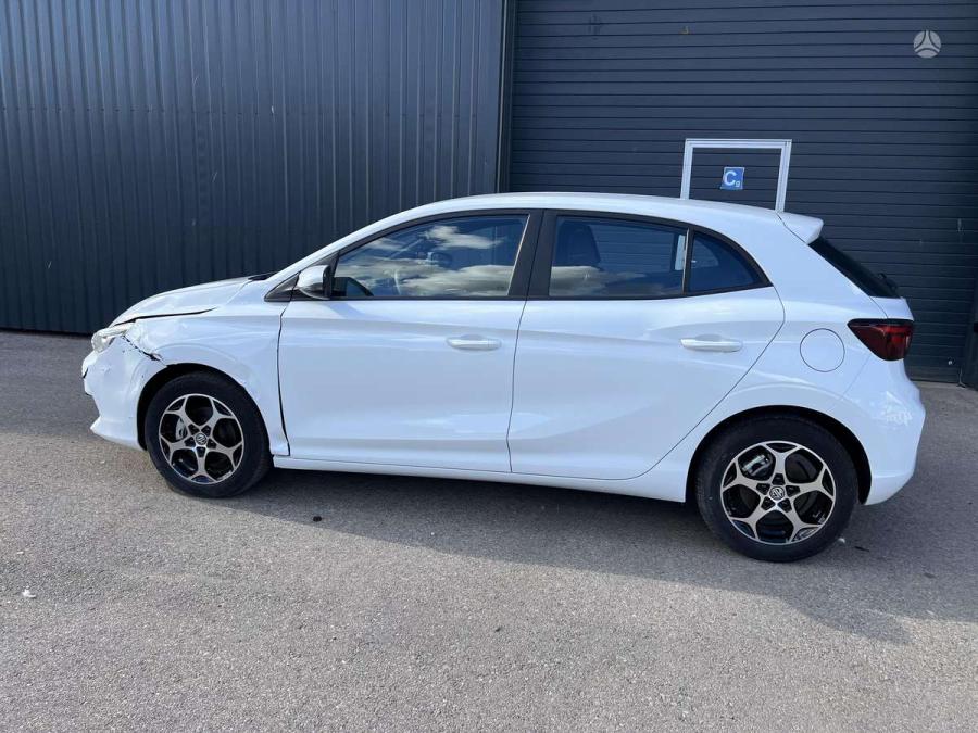 Balts MG 3 2024 Alīta, ar dzinēja tilpumu 1.50 L un nobraukumu 17 tūkst. km par 6400 €, foto 13 vietnē AUTOMOTO.COM.LV