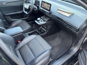 Black MG 4 EV 2023 in Kaunas, with an engine capacity of 0.00 L and mileage of 77 thousand km for 9650 €, photo 17 on AUTOMOTO.COM.LV