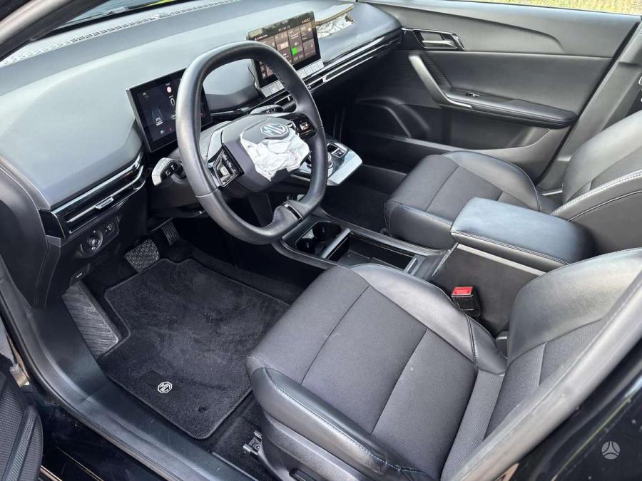 Black MG 4 EV 2023 in Kaunas, with an engine capacity of 0.00 L and mileage of 77 thousand km for 9650 €, photo 24 on AUTOMOTO.COM.LV
