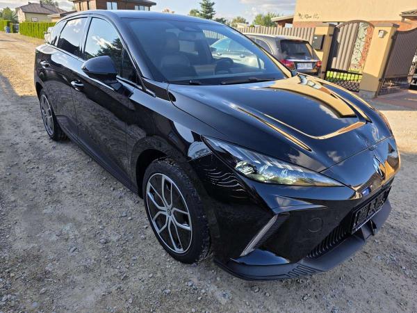 Melns MG 4 EV 2024 Šauļi, ar dzinēja tilpumu 0.00 L un nobraukumu 71 tūkst. km par 12750 €, foto 3 vietnē AUTOMOTO.COM.LV