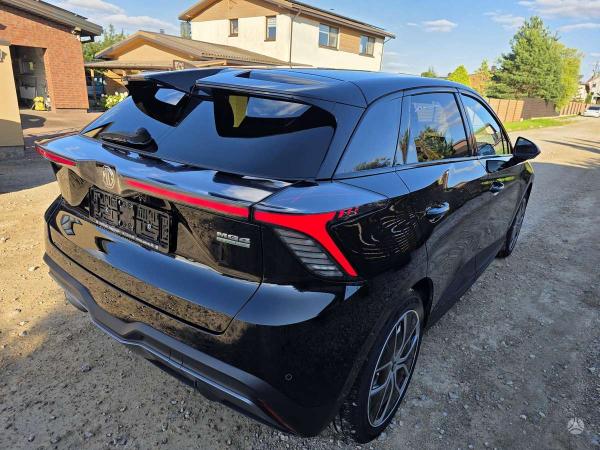 Melns MG 4 EV 2024 Šauļi, ar dzinēja tilpumu 0.00 L un nobraukumu 71 tūkst. km par 12750 €, foto 9 vietnē AUTOMOTO.COM.LV
