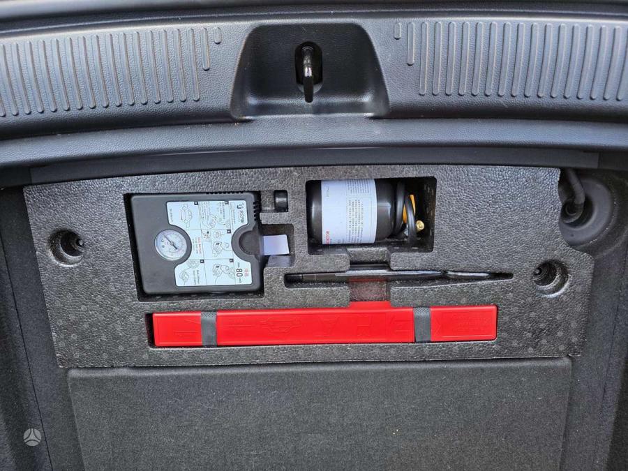 Черный МГ 4 EV 2024 в Шяуляй, объемом двигателя 0.00 л и пробегом 71 тыс. км за 12750 €, фото 23 на AUTOMOTO.COM.LV