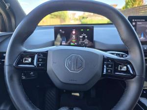 Черный МГ 4 EV 2024 в Шяуляй, объемом двигателя 0.00 л и пробегом 71 тыс. км за 12750 €, фото 33 на AUTOMOTO.COM.LV