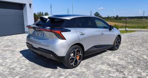 Pelēks MG 4 EV 2024 Alīta, ar dzinēja tilpumu 0.00 L un nobraukumu 4 tūkst. km par 14800 €, foto 3 vietnē AUTOMOTO.COM.LV