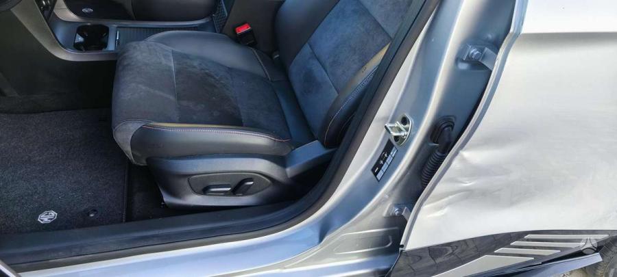 Pelēks MG 4 EV 2024 Alīta, ar dzinēja tilpumu 0.00 L un nobraukumu 4 tūkst. km par 14800 €, foto 14 vietnē AUTOMOTO.COM.LV