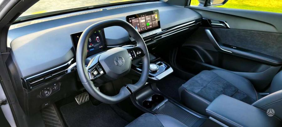 Pelēks MG 4 EV 2024 Alīta, ar dzinēja tilpumu 0.00 L un nobraukumu 4 tūkst. km par 14800 €, foto 15 vietnē AUTOMOTO.COM.LV