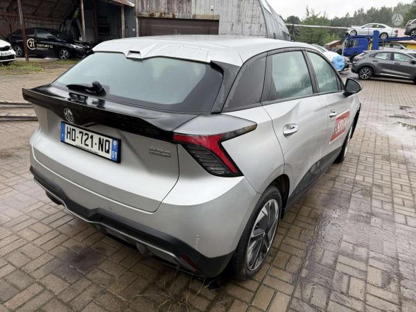 Grey MG 4 EV 2025 in Kaunas, with an engine capacity of 0.00 L and mileage of 3 thousand km for 7700 €, photo 4 on AUTOMOTO.COM.LV