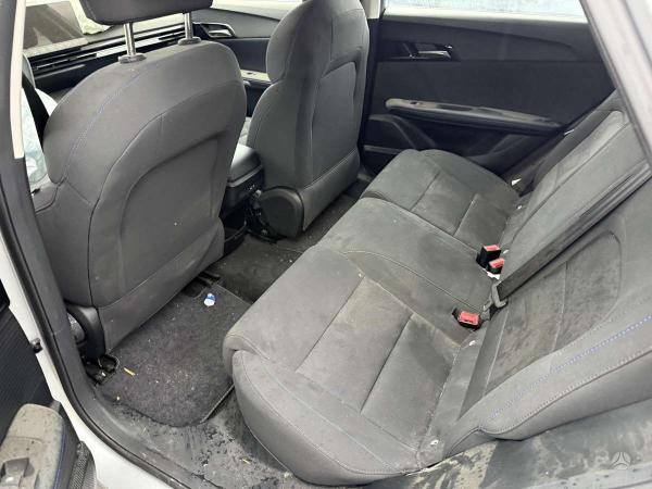 Grey MG 4 EV 2025 in Kaunas, with an engine capacity of 0.00 L and mileage of 3 thousand km for 7700 €, photo 7 on AUTOMOTO.COM.LV