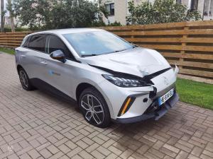 Серый МГ 4 EV 2025 в Каунас, объемом двигателя 0.00 л и пробегом 30 тыс. км за 9400 €, фото 3 на AUTOMOTO.COM.LV