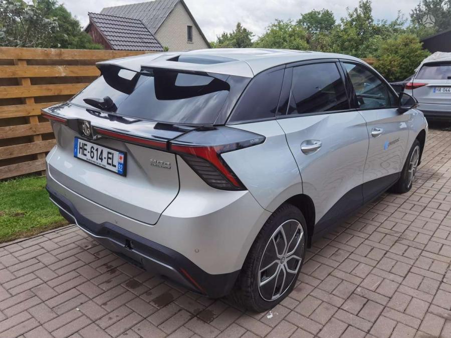 Серый МГ 4 EV 2025 в Каунас, объемом двигателя 0.00 л и пробегом 30 тыс. км за 9400 €, фото 7 на AUTOMOTO.COM.LV