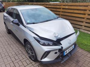 Серый МГ 4 EV 2025 в Каунас, объемом двигателя 0.00 л и пробегом 30 тыс. км за 9400 €, фото 9 на AUTOMOTO.COM.LV