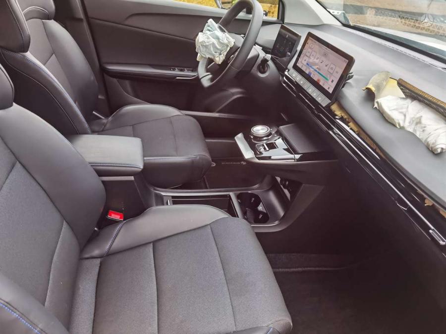 Серый МГ 4 EV 2025 в Каунас, объемом двигателя 0.00 л и пробегом 30 тыс. км за 9400 €, фото 17 на AUTOMOTO.COM.LV