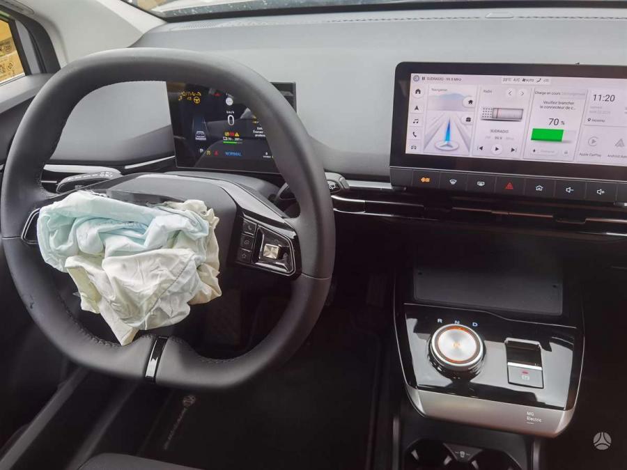 Серый МГ 4 EV 2025 в Каунас, объемом двигателя 0.00 л и пробегом 30 тыс. км за 9400 €, фото 26 на AUTOMOTO.COM.LV