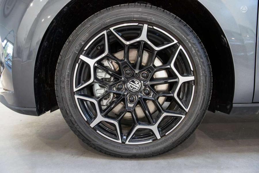 Серый МГ 4 EV 2026 в Клайпеда, объемом двигателя 0.00 л и пробегом 2 тыс. км за 30990 €, фото 8 на AUTOMOTO.COM.LV