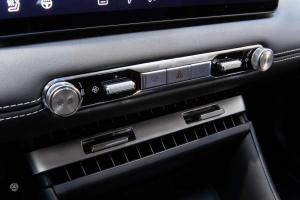 Серый МГ 4 EV 2026 в Клайпеда, объемом двигателя 0.00 л и пробегом 2 тыс. км за 30990 €, фото 12 на AUTOMOTO.COM.LV