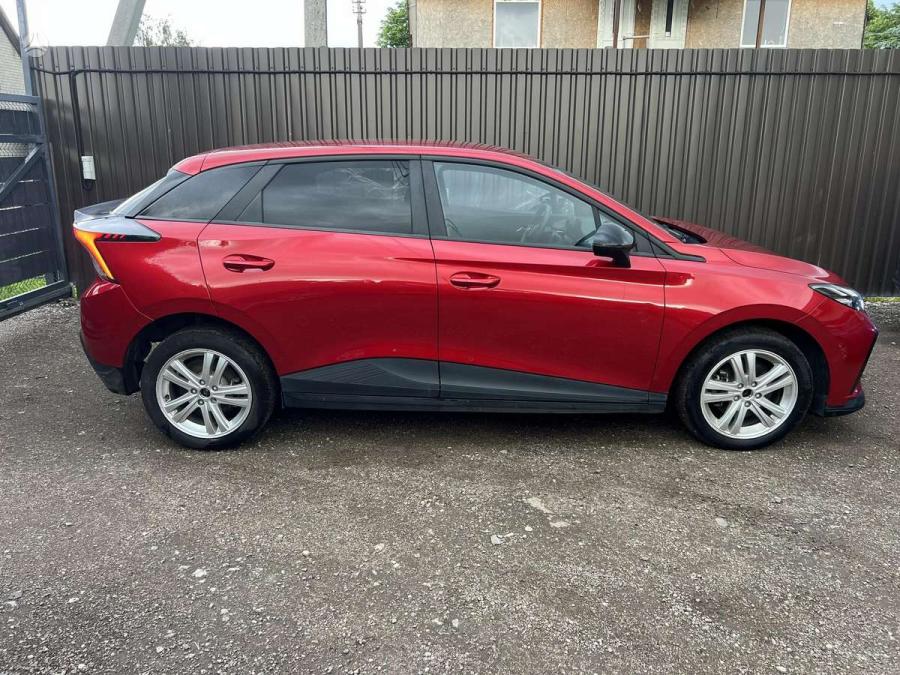 Sarkans MG 4 EV 2023 Kauņa, ar dzinēja tilpumu 0.00 L un nobraukumu 59 tūkst. km par 8200 €, foto 5 vietnē AUTOMOTO.COM.LV