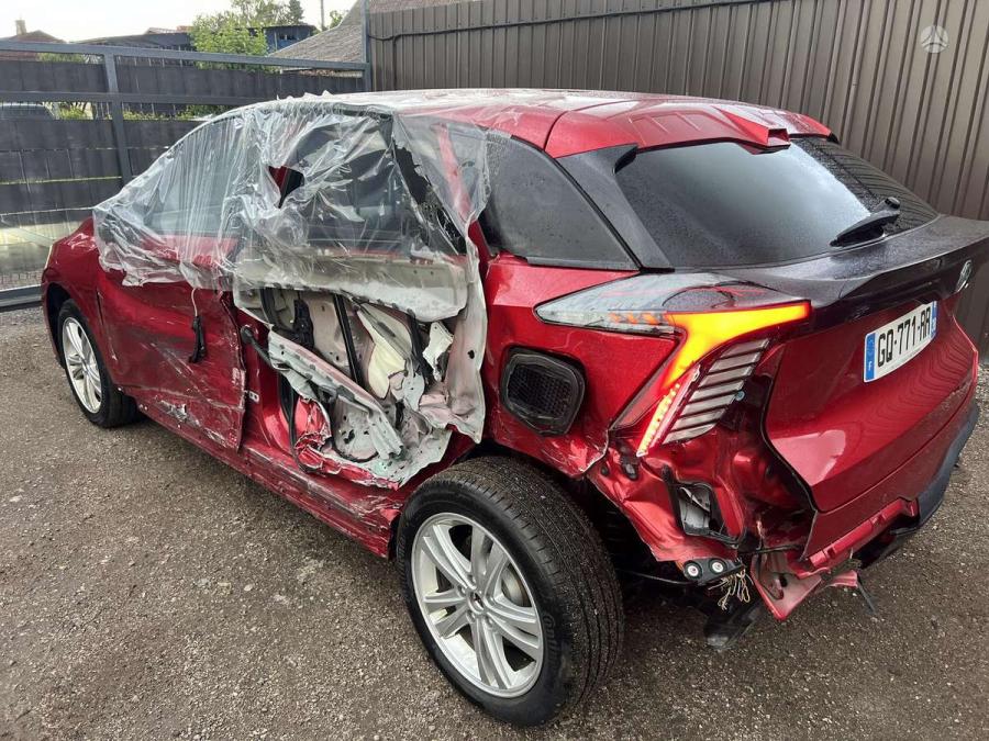 Sarkans MG 4 EV 2023 Kauņa, ar dzinēja tilpumu 0.00 L un nobraukumu 59 tūkst. km par 8200 €, foto 7 vietnē AUTOMOTO.COM.LV