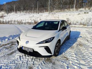Balts MG 4 EV 2023 Kauņa, ar dzinēja tilpumu 0.00 L un nobraukumu 38 tūkst. km par 15000 €, foto 3 vietnē AUTOMOTO.COM.LV