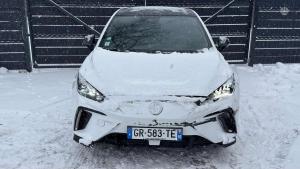 Balts MG 4 EV 2023 Jonava, ar dzinēja tilpumu 0.00 L un nobraukumu 44 tūkst. km par 12999 €, foto 2 vietnē AUTOMOTO.COM.LV