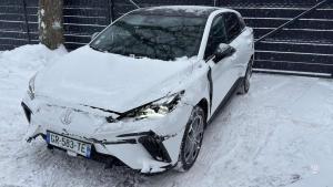 Balts MG 4 EV 2023 Jonava, ar dzinēja tilpumu 0.00 L un nobraukumu 44 tūkst. km par 12999 €, foto 9 vietnē AUTOMOTO.COM.LV