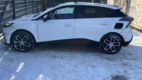 Balts MG 4 EV 2023 Jonava, ar dzinēja tilpumu 0.00 L un nobraukumu 44 tūkst. km par 12800 €, foto 4 vietnē AUTOMOTO.COM.LV