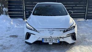 Белый МГ 4 EV 2023 в Ионава, объемом двигателя 0.00 л и пробегом 44 тыс. км за 13550 €, фото 10 на AUTOMOTO.COM.LV