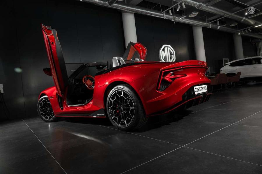 Red MG Cyberster 2026 in Vilnius, with an engine capacity of 0.00 L and mileage of 0 thousand km for 65930 €, photo 5 on AUTOMOTO.COM.LV